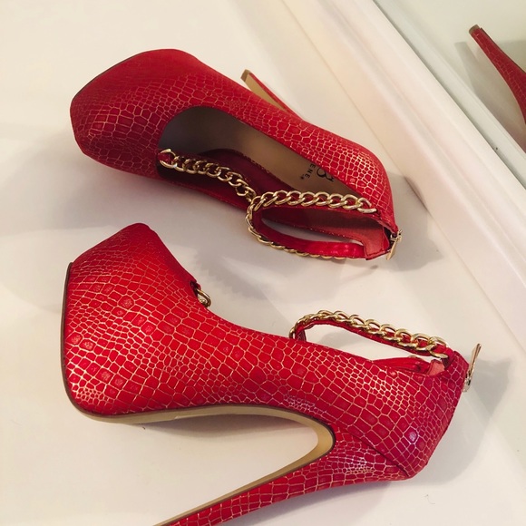 Scene Weaver | Shoes | Scene Heel Shoe Us Size 7 | Poshmark